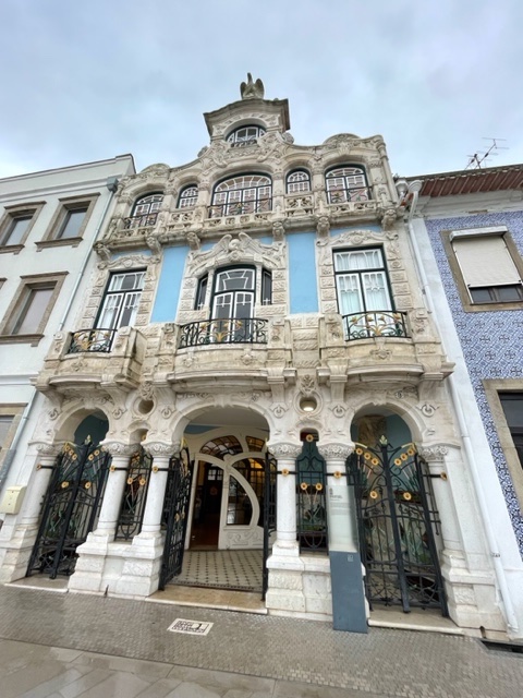 rare pretty building – Tin Can Travels